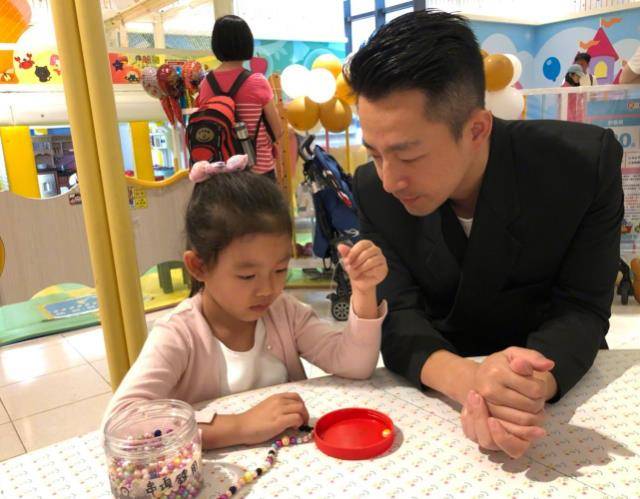 大s的女儿近照曝光，5岁继承妈妈高颜值，基因真是太强大了汪小菲小玥长相