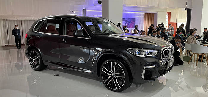 全新X5L售60.5万起，轴距看齐X7、空气悬架回归，配3.0T+48V动力_搜狐汽车_搜狐网