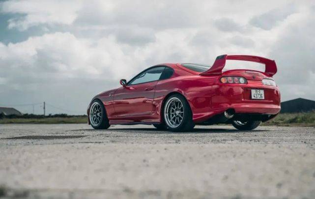 正儿八经的丰田Supra（A80）改装_搜狐汽车_搜狐网