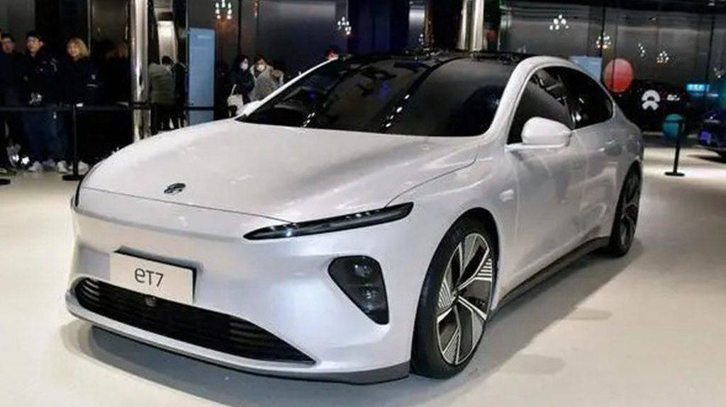 智己L7上市，漂移打破吉尼斯纪录，对手瞄准蔚来ET7？_搜狐汽车_搜狐网