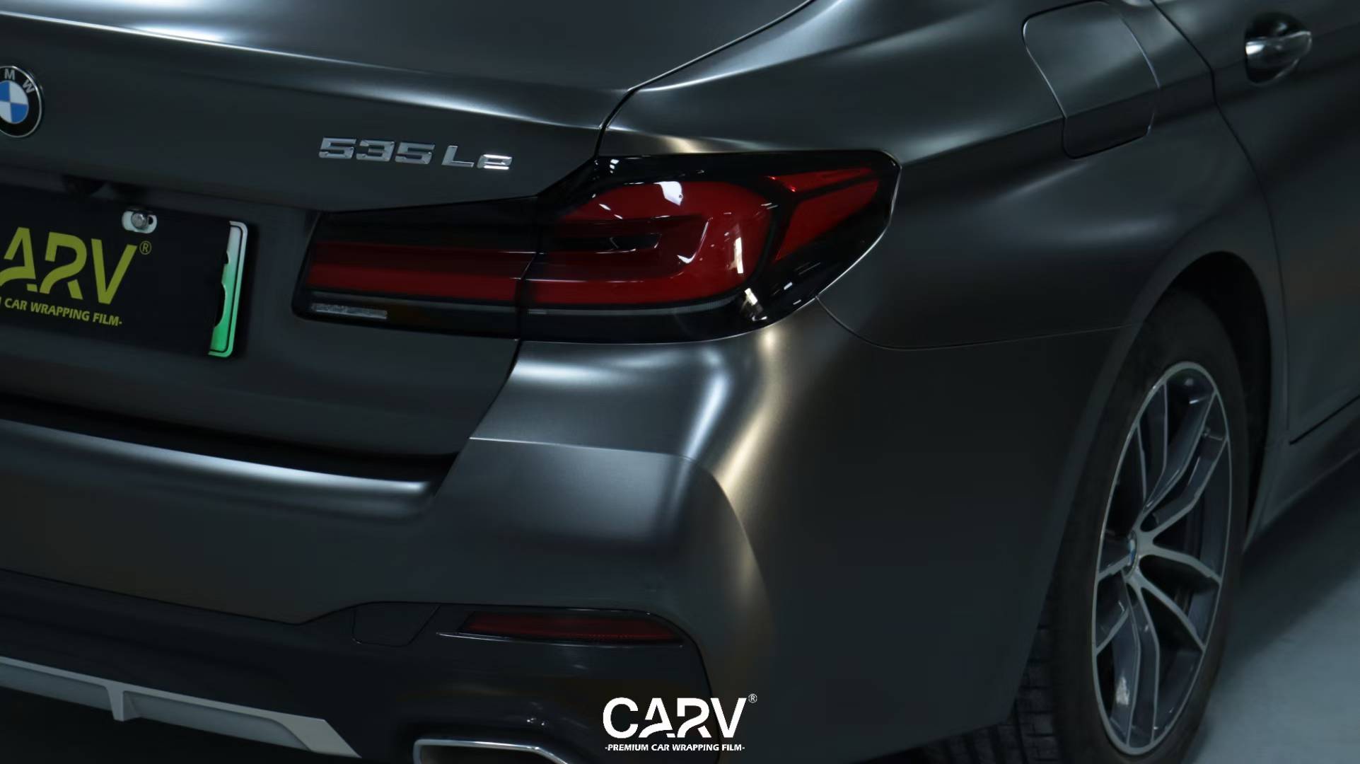 宝马530LE卡孚改色膜AMG山灰_搜狐汽车_搜狐网