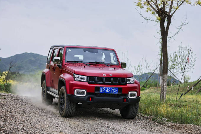 来BJ40刀锋英雄柴油版在野派对 邂逅初夏最潮野的露营_搜狐汽车_搜狐网