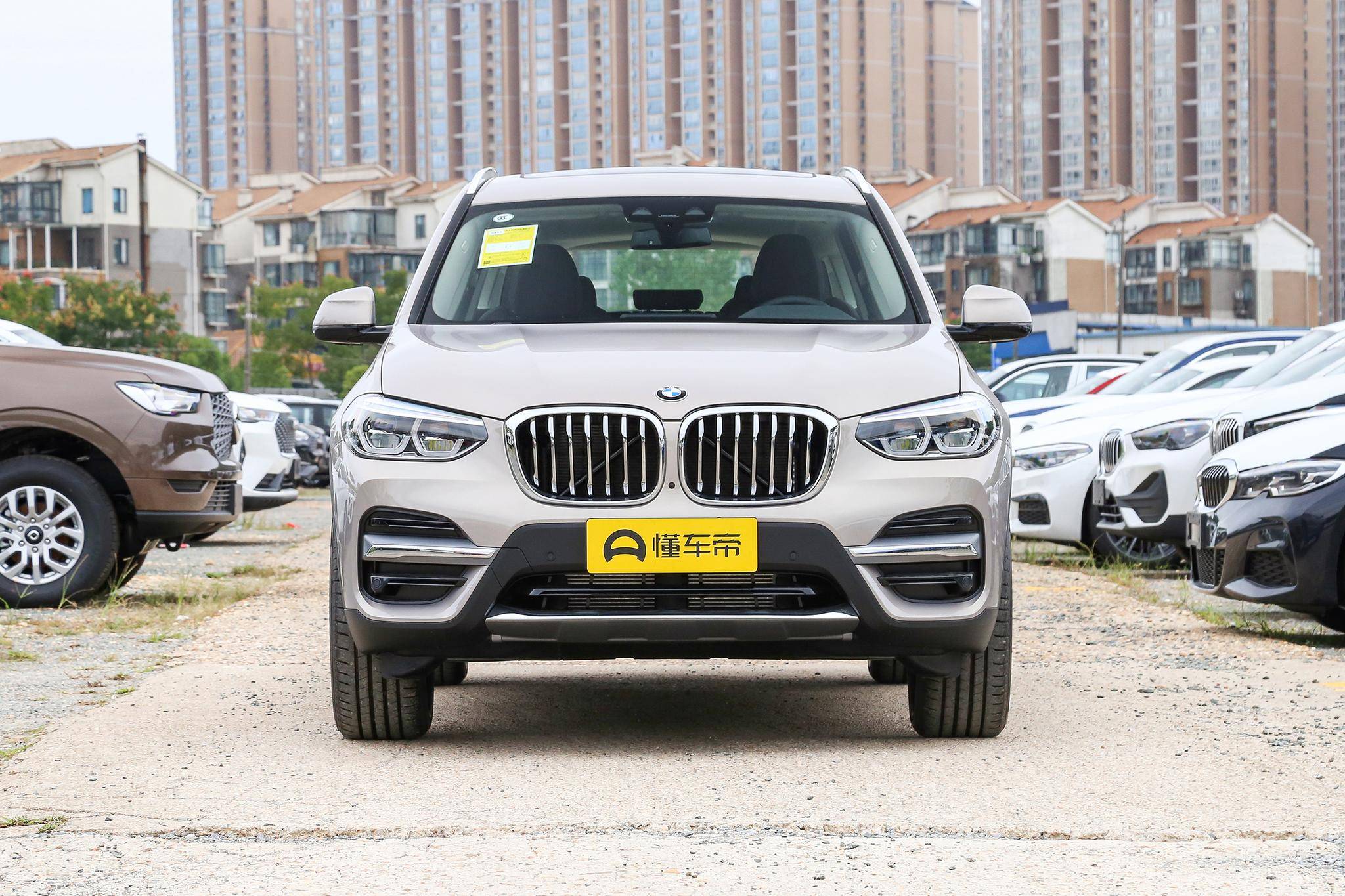 50w预算，泡妞你选宝马X3还是奔驰GLC？_搜狐汽车_搜狐网