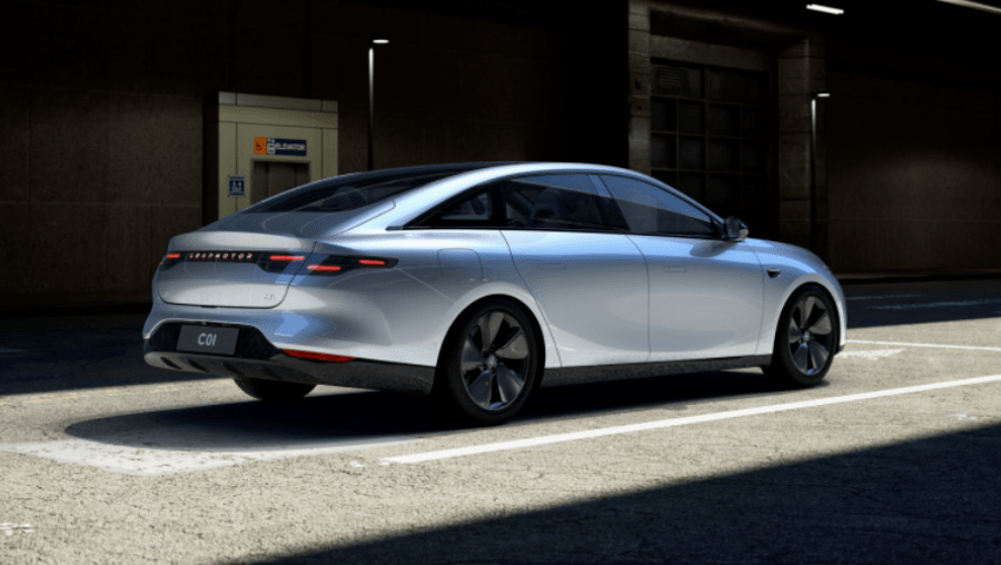 CTC技术加持，预售价格18万-27万，续航717Km，零跑C01究竟怎么样_搜狐汽车_搜狐网