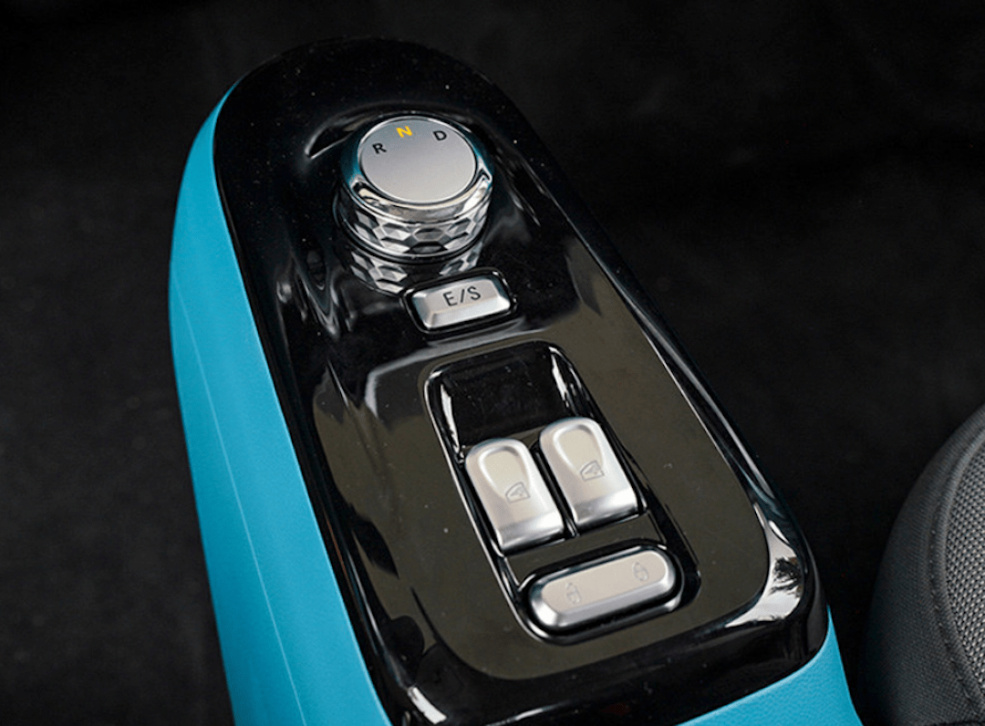 最大续航301公里 造型呆萌“男女通吃” 长安LUMIN上市售4.89万起_搜狐汽车_搜狐网