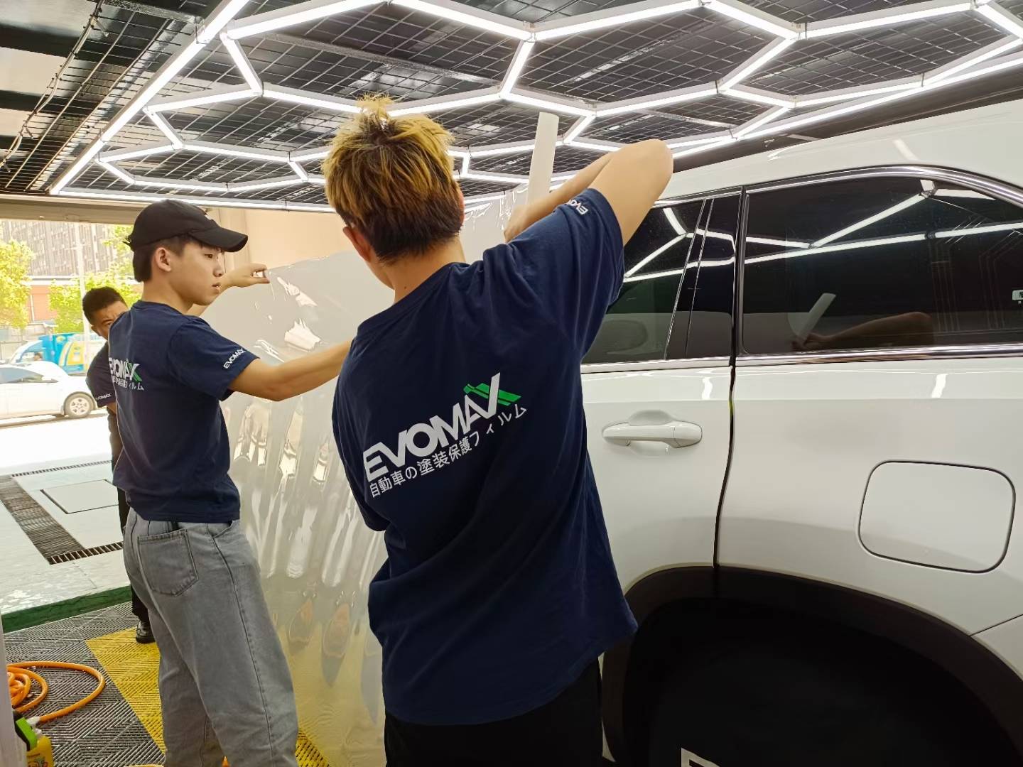 EVOMAX易玛日本TPU隐形车衣—白色丰田汉兰案例_搜狐汽车_搜狐网