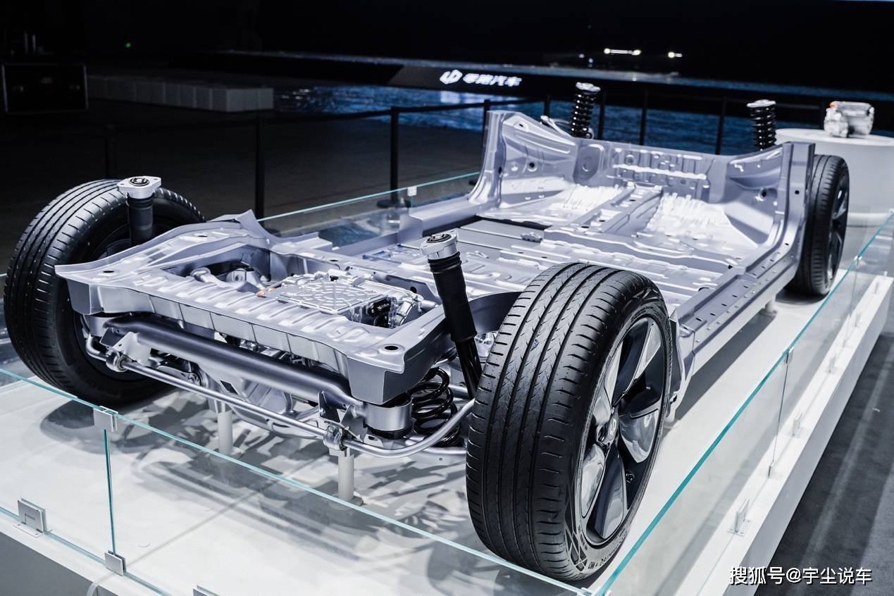 宇尘说车│订单近6万 续航717km 电动轿车零跑C01亮相武汉_搜狐汽车_搜狐网