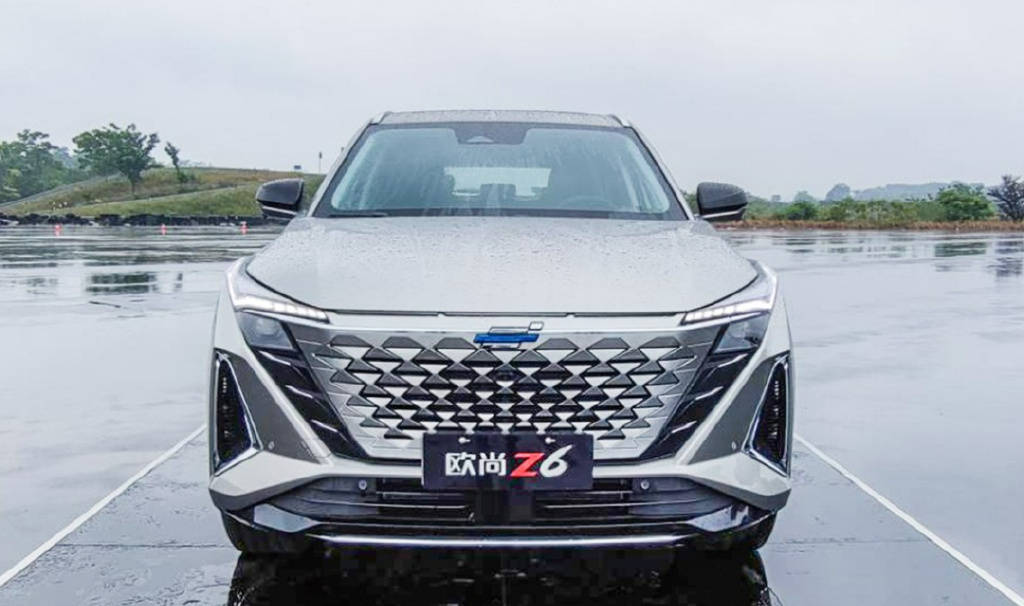 紧凑型SUV对决：长安欧尚Z6对比哈弗H6谁更值得买？_搜狐汽车_搜狐网