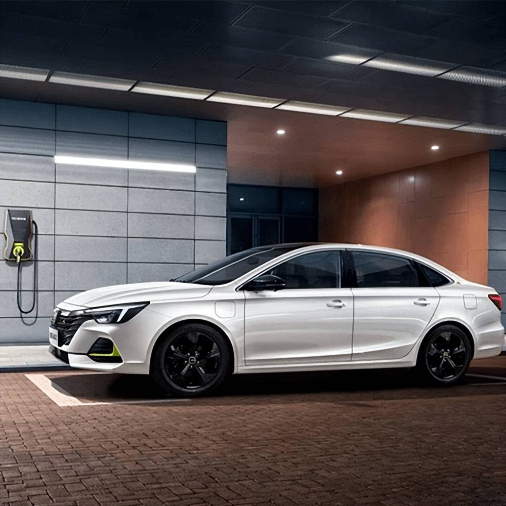 油价疯涨之下，学会这几个妙招，能省不少！（附省油混动车推荐）_搜狐汽车_搜狐网