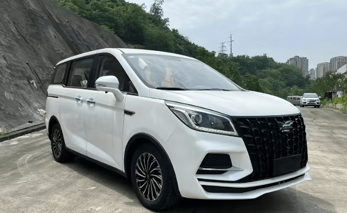 长安推出全新中型MPV：1.5T+7座布局+侧滑门，或10万元起售_搜狐汽车_搜狐网
