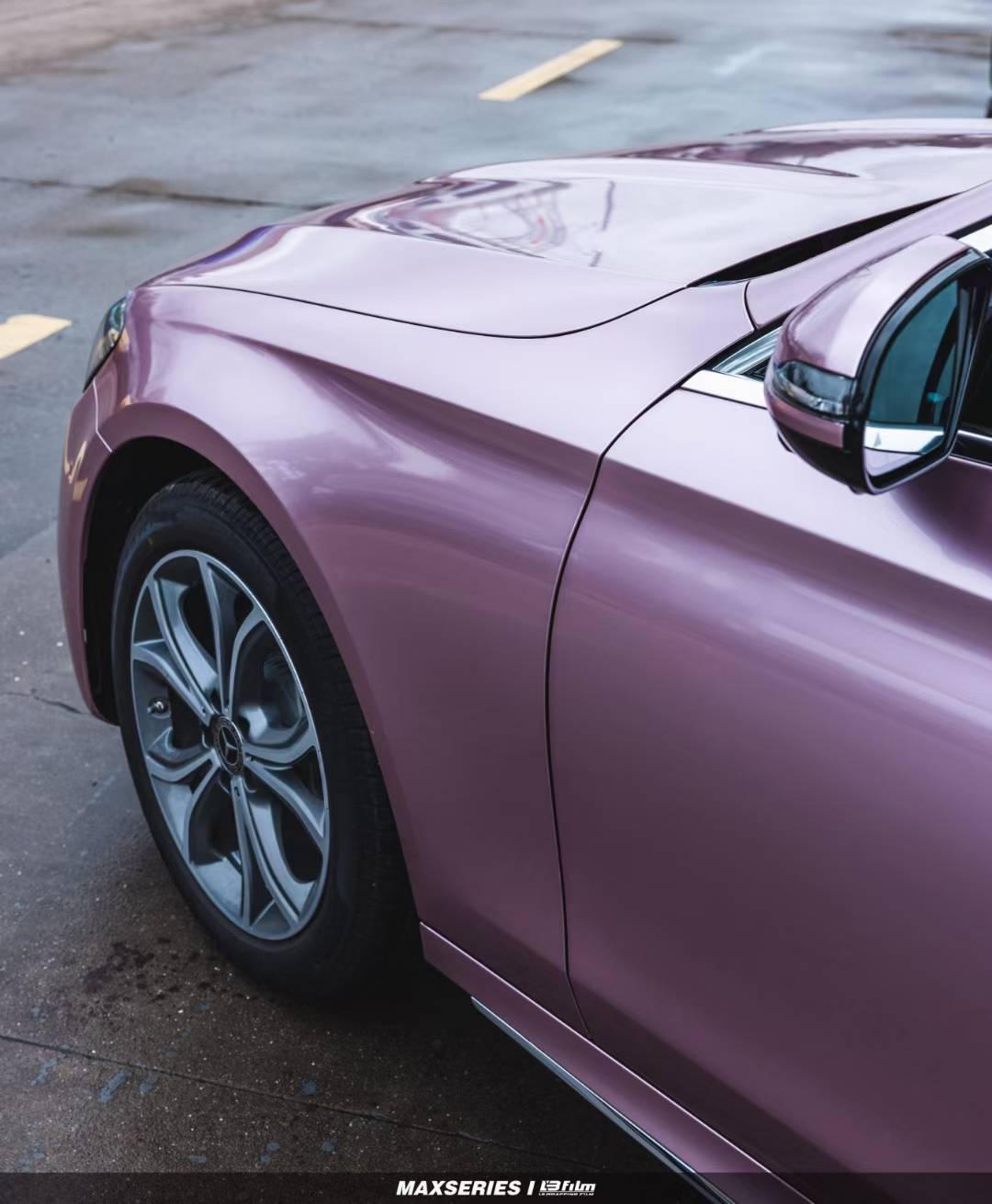 LBFILM改色膜-奔驰E300L原厂漆激情粉,一款发亮的粉色_搜狐汽车_搜狐网