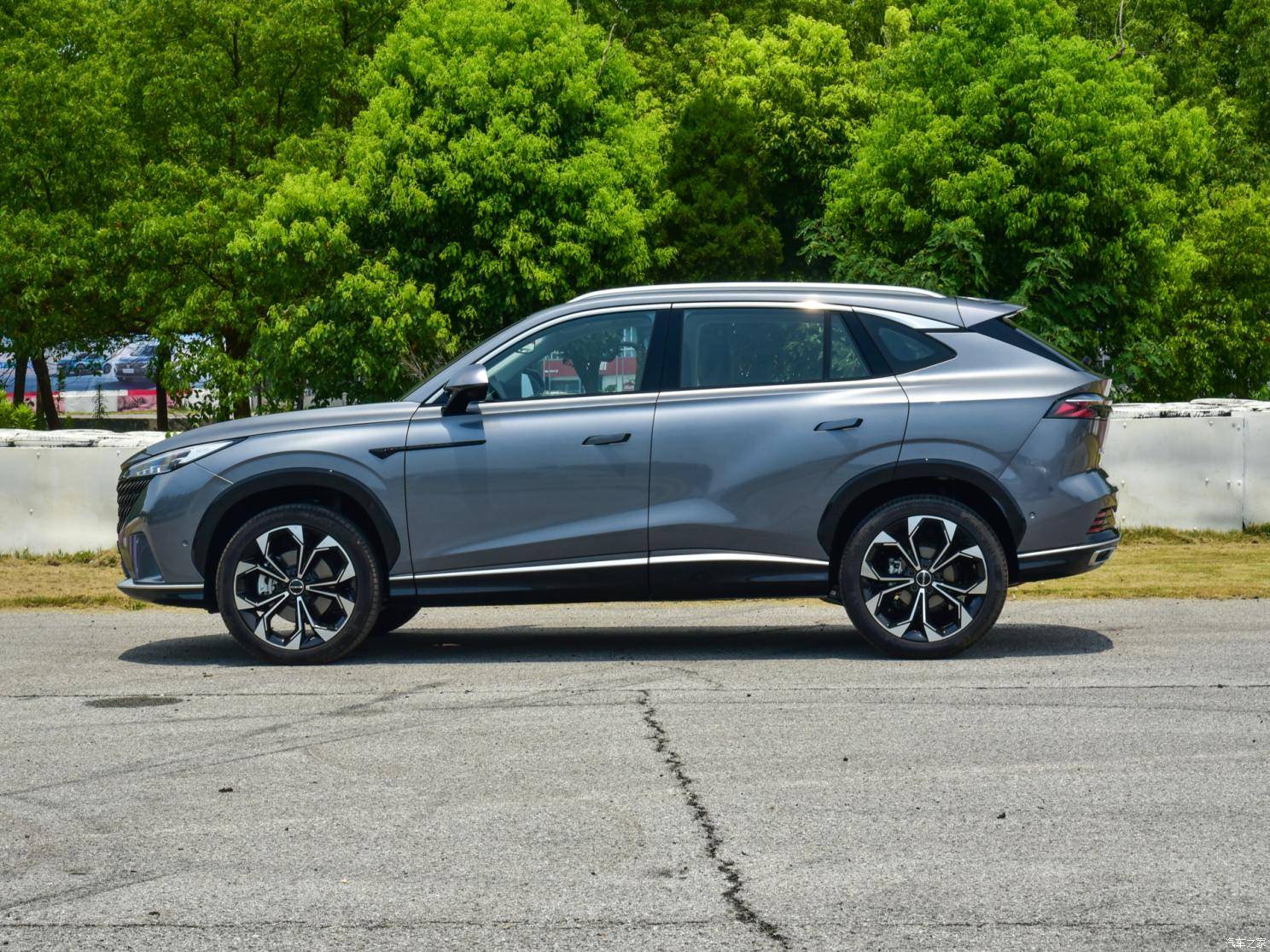 全新荣威RX5/eRX5预售2小时订单破万_搜狐汽车_搜狐网