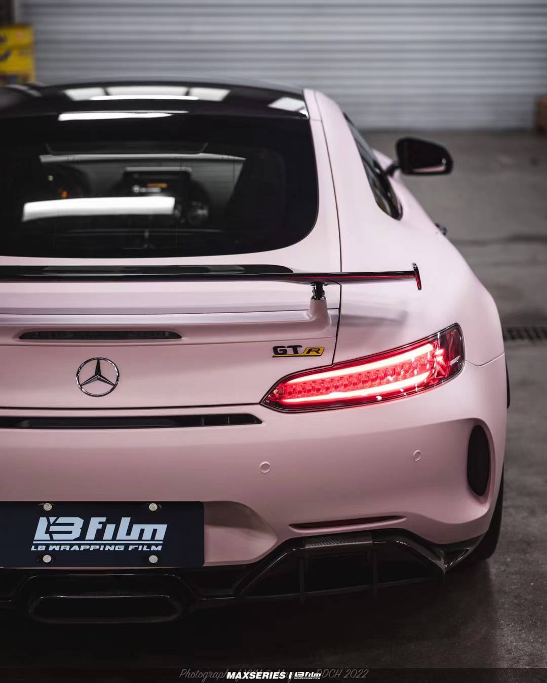 奔驰AMG GTR-LBFILM改色膜消光康乃馨粉,粉粉糯糯的好软萌_搜狐汽车_搜狐网