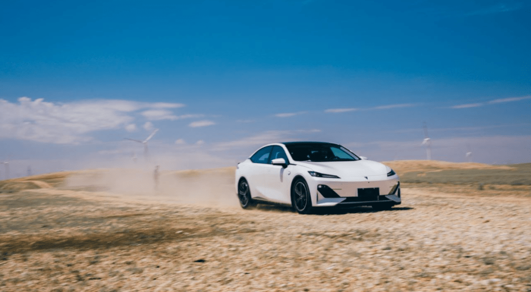 搭载多项全球首发技术，长安深蓝SL03正式上市，售价16.89万起_搜狐汽车_搜狐网