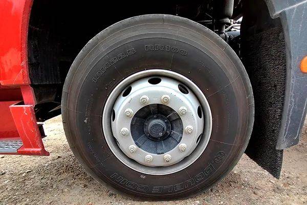 干线物流的最优工具 解放JH6领航版实拍解析 | 卡车之友网_搜狐汽车_搜狐网