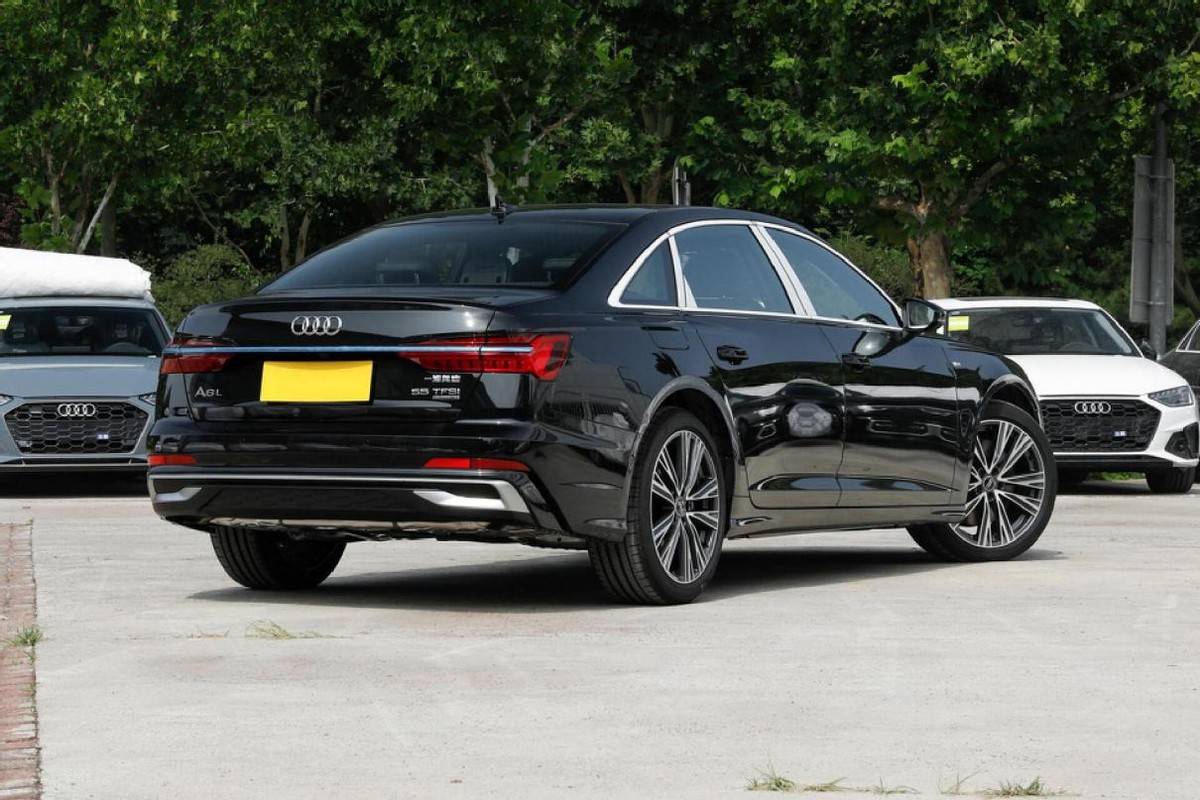 德系豪华与国产新势力之争，奥迪A6L对比蔚来ET7，谁更胜一筹？_搜狐汽车_搜狐网