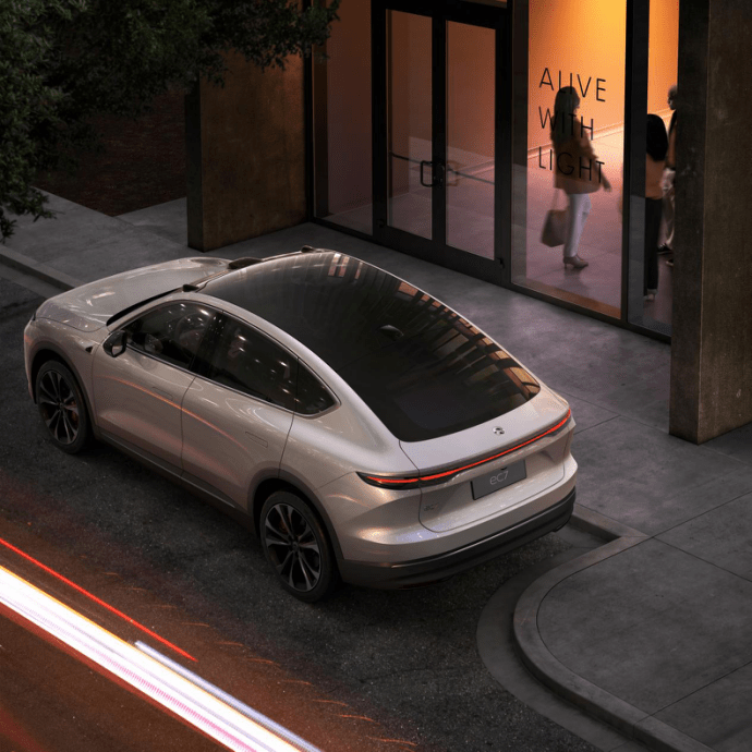 48.8万的蔚来EC7里藏着李斌的向上攀登的野心_搜狐汽车_搜狐网