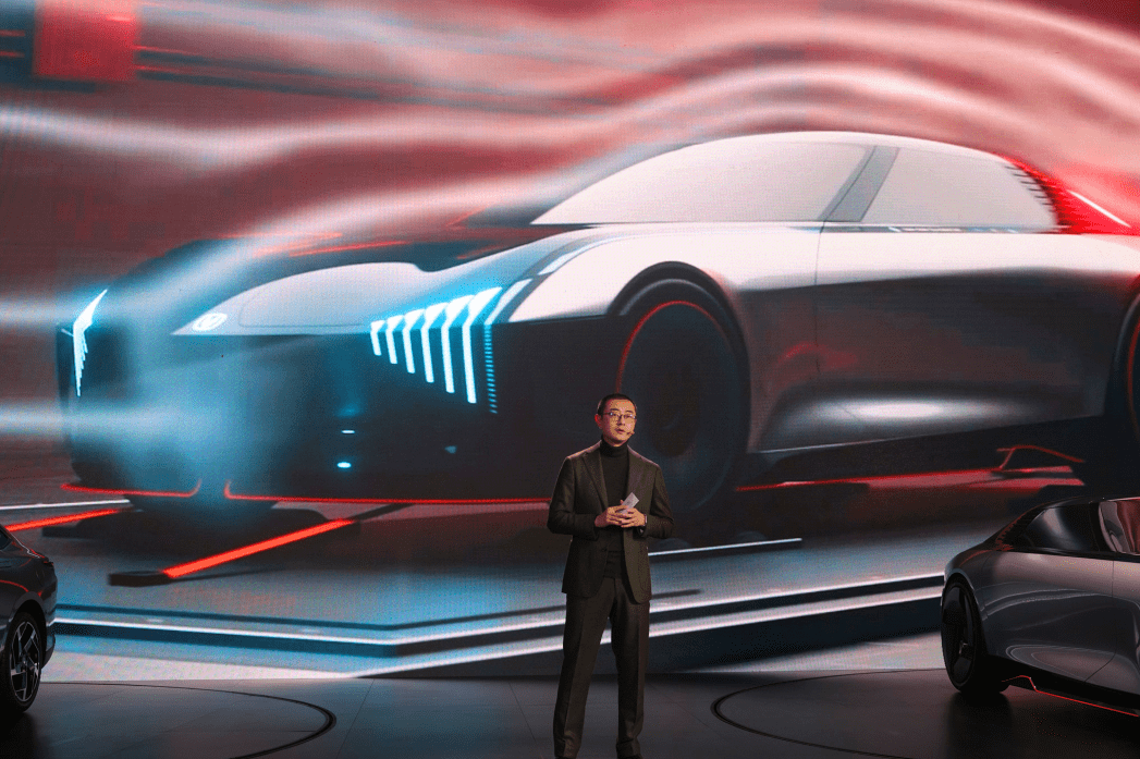 逸达和概念车VIIA首发亮相，长安汽车发布全新设计理念_搜狐汽车_搜狐网