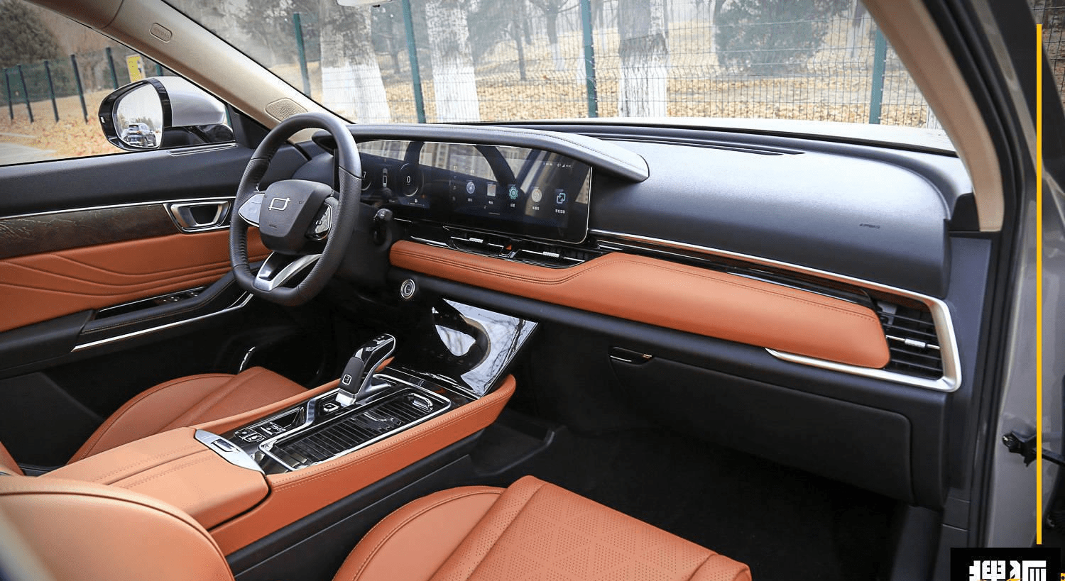 官方售价11.48万元起 新款奔腾T77和新款奔腾T99正式上市_搜狐汽车_搜狐网