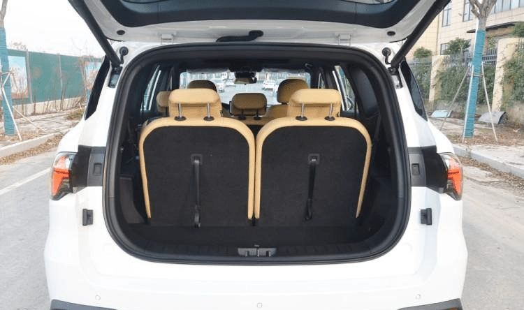 吉利最大的SUV，2.0T+七座，豪越L除了大还有什么？_搜狐汽车_搜狐网