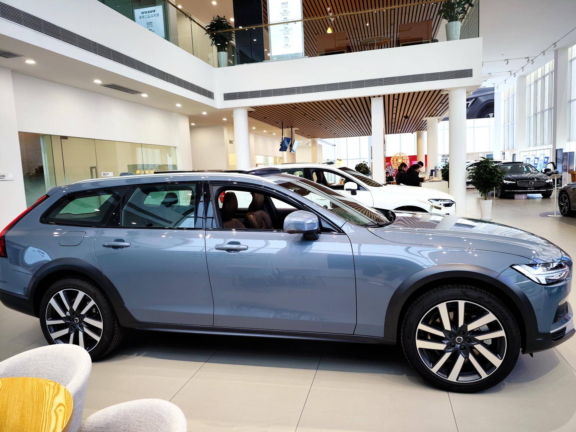 可能是最美旅行车？实拍体验沃尔沃V90 比SUV更实用_搜狐汽车_搜狐网