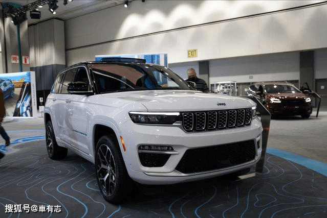 新款Jeep大切诺基曝光，颜值大涨，尺寸加长，搭载2.0T插混动力_搜狐汽车_搜狐网