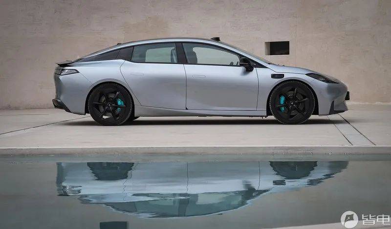 Hyper GT实拍！“旋翼门”+4s破百，剑指Model 3？_搜狐汽车_搜狐网