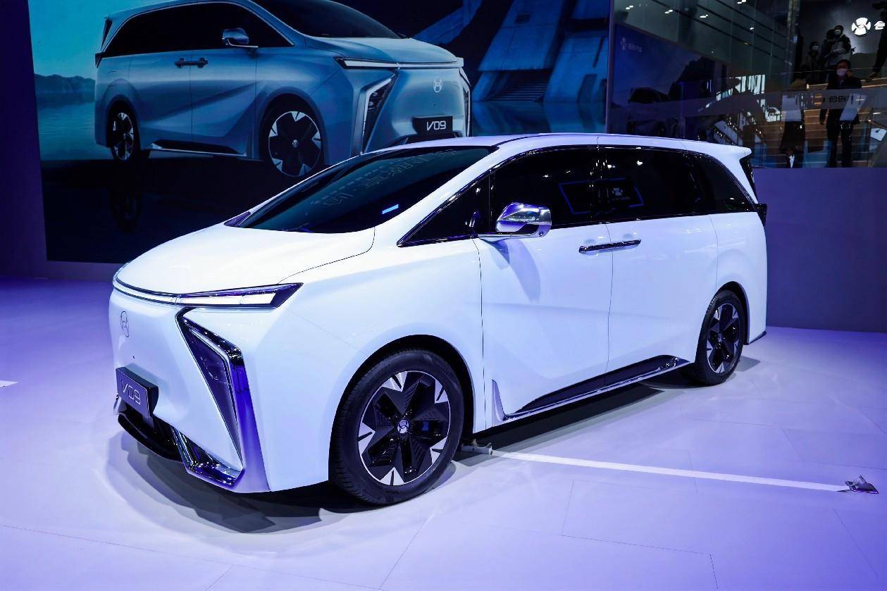 比概念车设计更惊艳，合创V09携硬核技术首发亮相_搜狐汽车_搜狐网