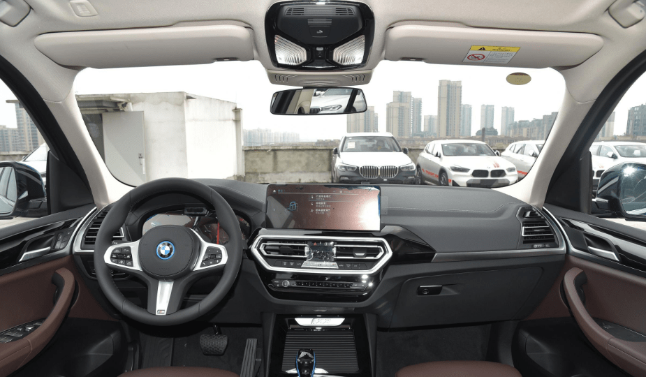 超长轴距+6、7座布局，上汽奥迪Q5etron比iX3更舒适_搜狐汽车_搜狐网