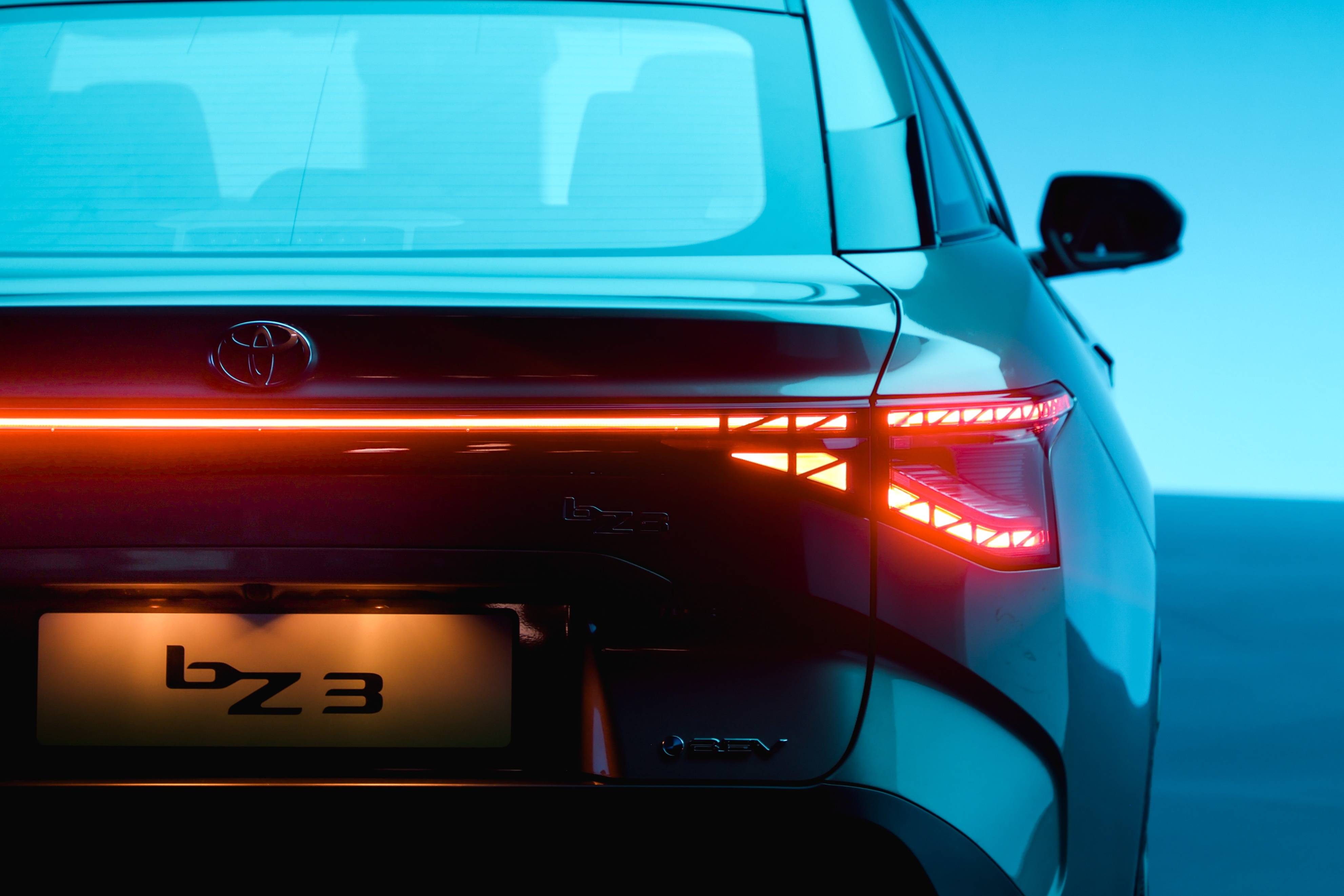 破局20万元及纯电家轿市场，一汽丰田bZ3“战斗力”如何?_搜狐汽车_搜狐网