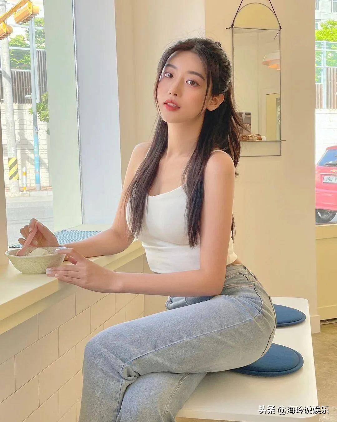 她是韩国网红美女的“天花板”，温柔如水的气质，美出新高度_Ina_nnin_身材