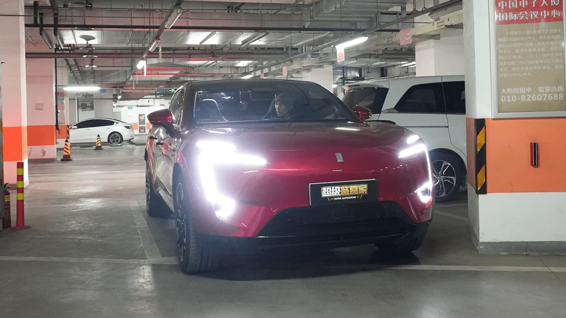 Model Y vs蔚来ES7 vs阿维塔11谁才是自动泊车天花板？_搜狐汽车_搜狐网