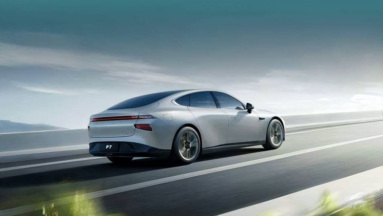 看完欧拉闪电猫对比小鹏P7，才发现真实差距在哪_搜狐汽车_搜狐网