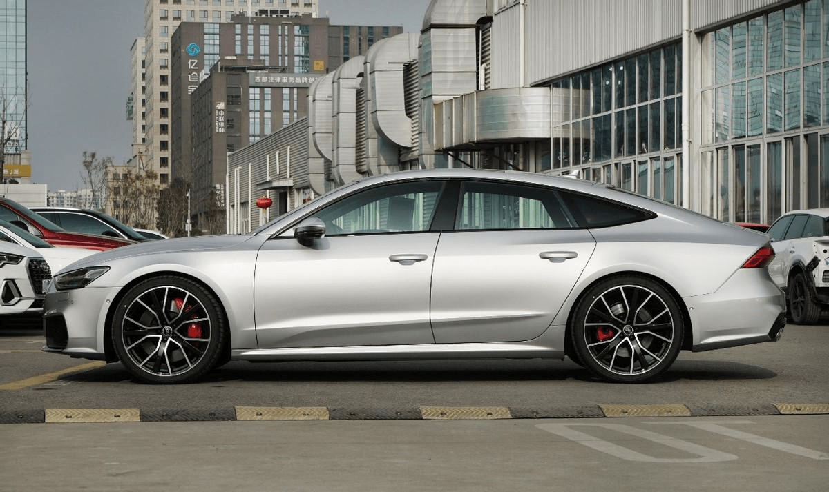 103.28万！奥迪S7搭载2.9T V6发动机+8AT，每月养车费用4170元？_搜狐汽车_搜狐网