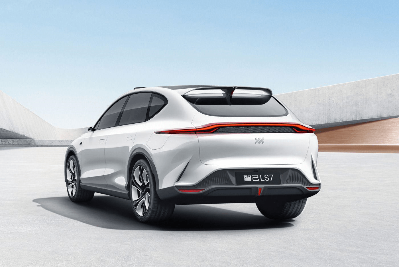 智己LS7正式开启预订，预售35-50万元，明年2月中旬上市_搜狐汽车_搜狐网