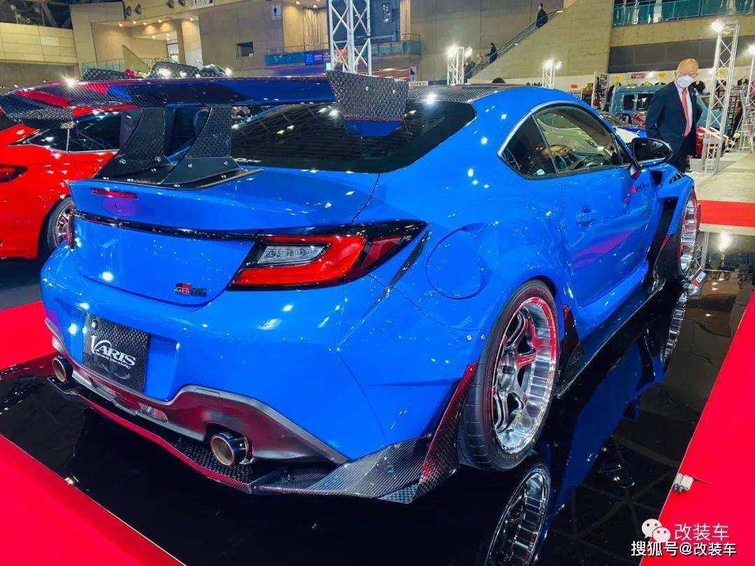 VARIS推出丰田GR86宽体套件，跟PANDEM、LB比谁技高一筹？_搜狐汽车_搜狐网