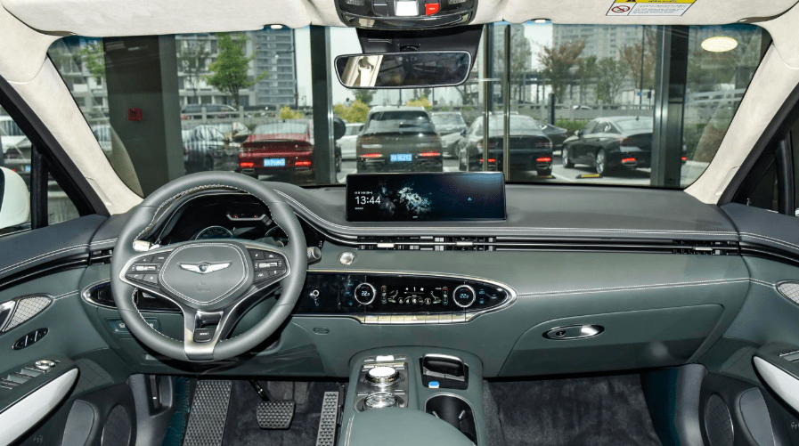 售38.58万起，整车造型时尚，体验捷尼赛思纯电GV70_搜狐汽车_搜狐网