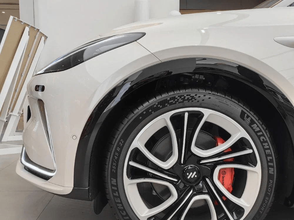 【e汽车】智己LS7，能否破局豪华中大型SUV市场？_搜狐汽车_搜狐网