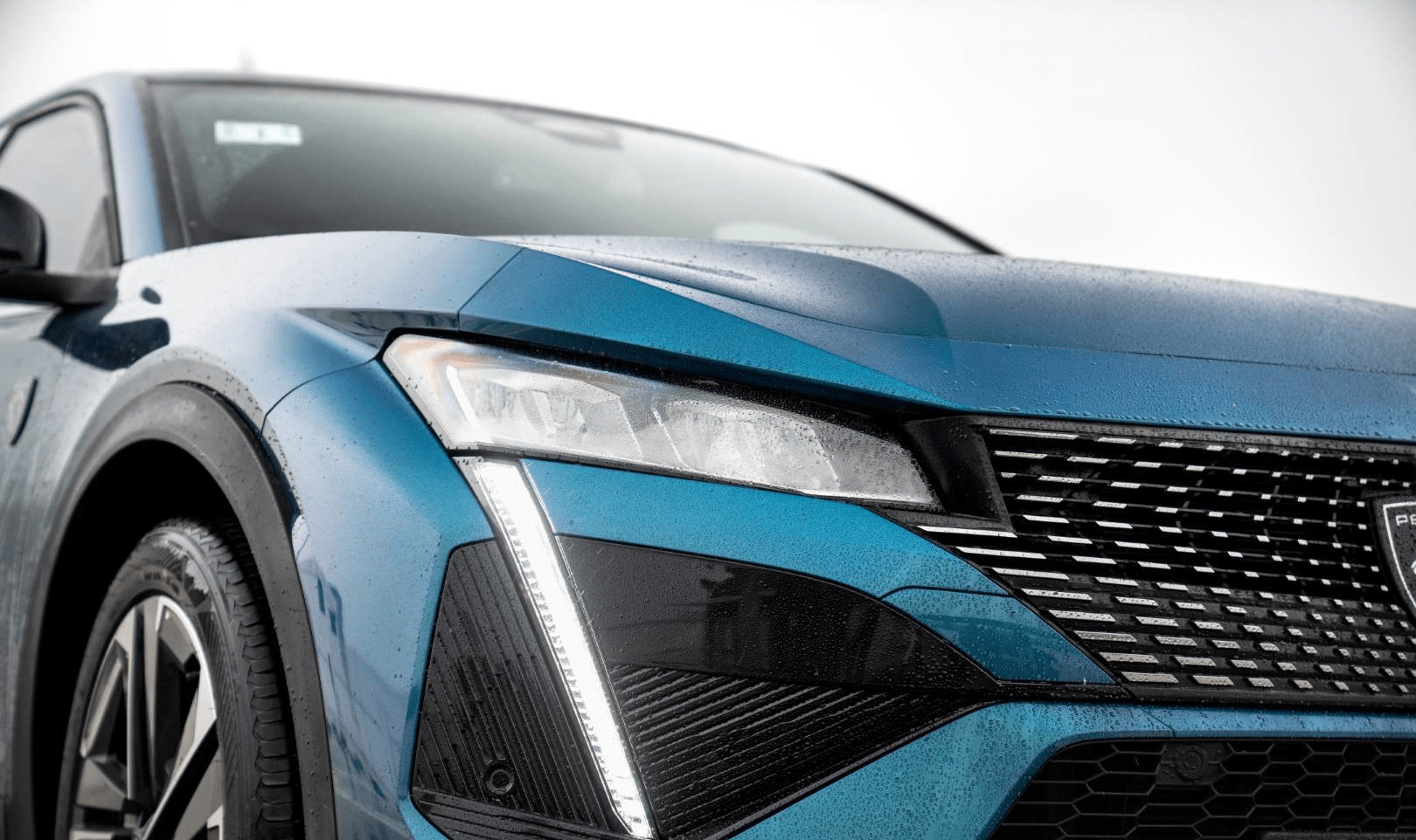 将原汁原味引入中国 东风标致408X无伪装路试照片曝光_搜狐汽车_搜狐网