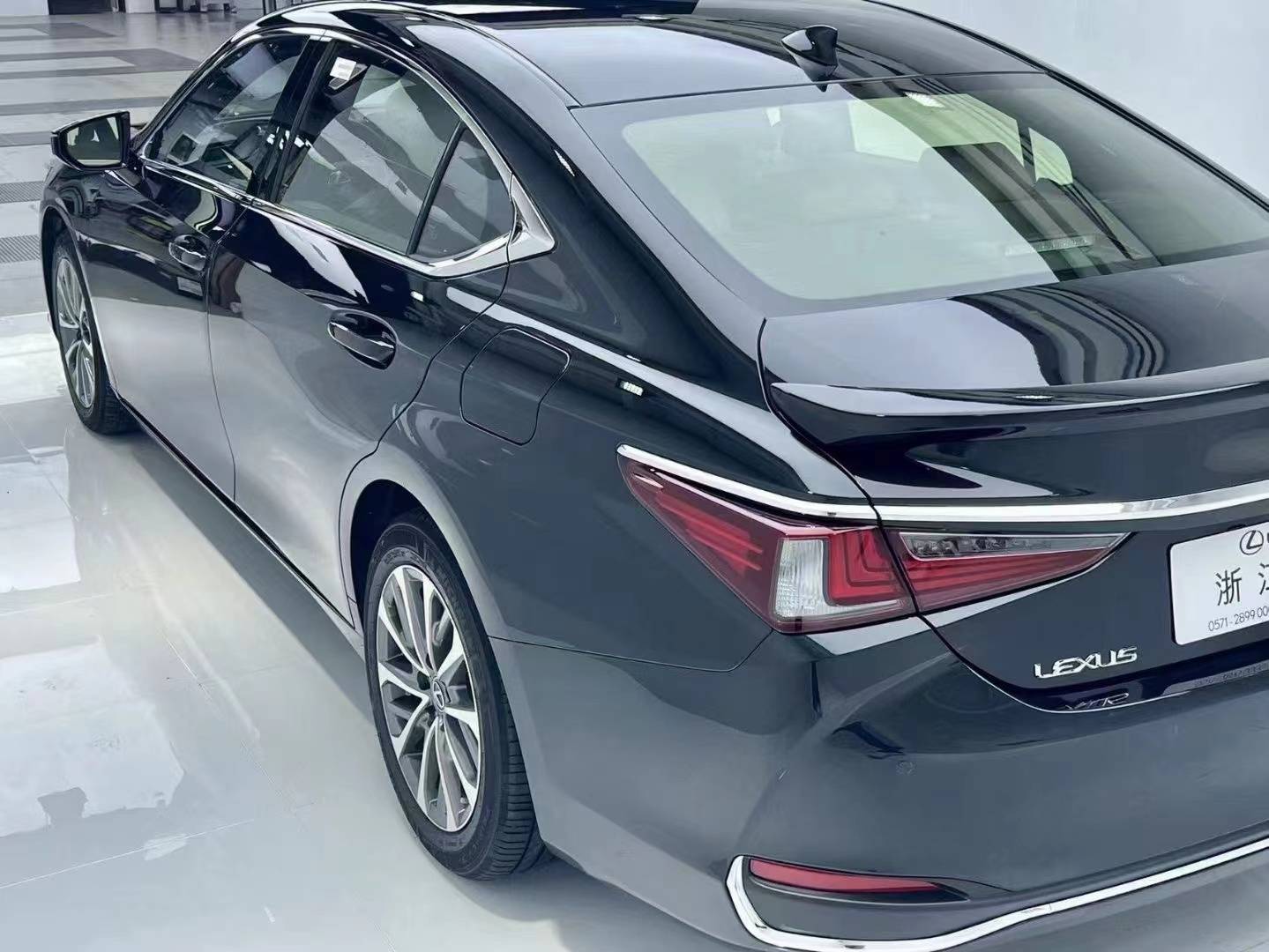 送你40万，你会选择雷克萨斯ES300h？_搜狐汽车_搜狐网