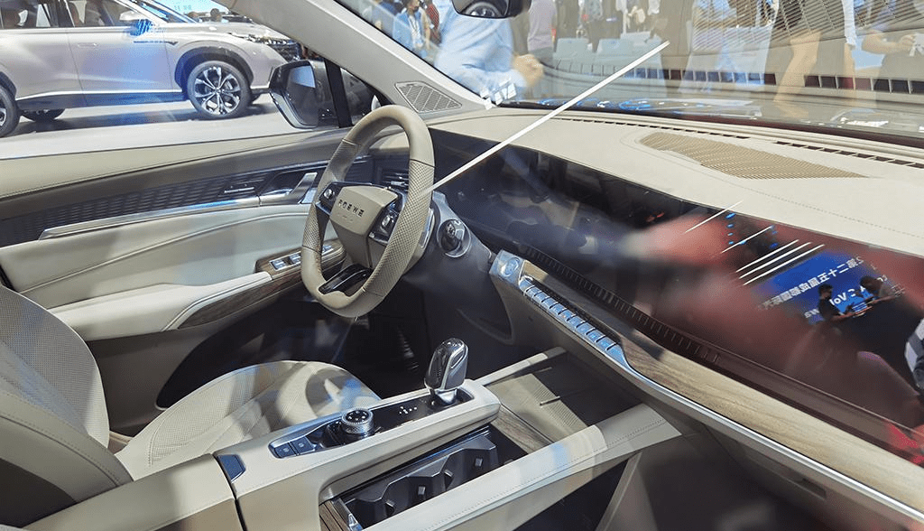 上汽荣威RX9有望明年2月上市，定位中大型SUV，配47英寸贯通屏_搜狐汽车_搜狐网