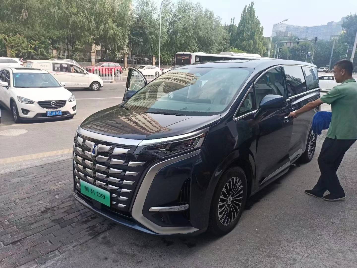 集体围攻别克GL8,中高端MPV市场或迎史上最强“内卷”_搜狐汽车_搜狐网