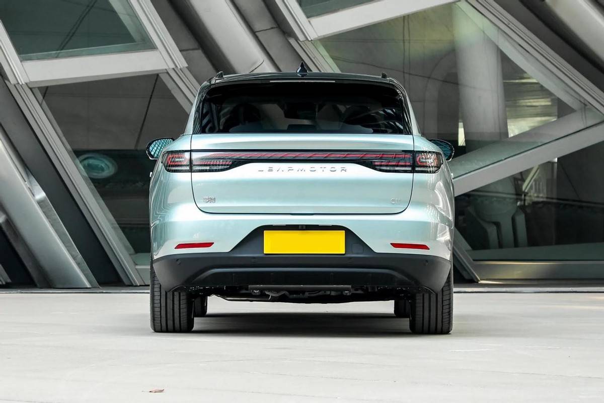 增程SUV也开始卷了，零跑C11开启预售，15.98万起，配双叉臂悬架_搜狐汽车_搜狐网