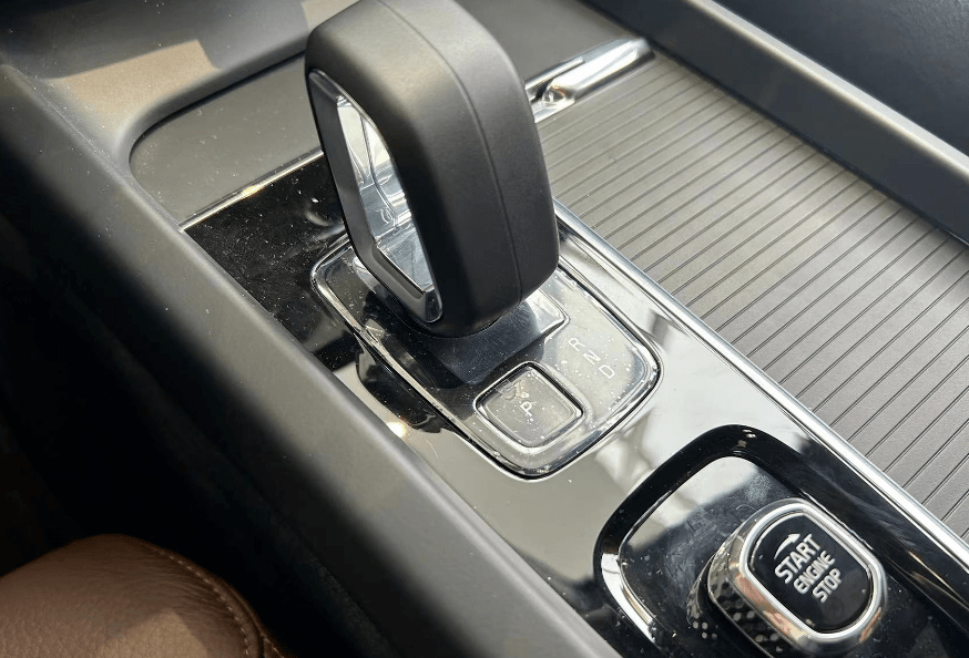 探店沃尔沃XC60：10W+的优惠给力，但有人仍在纠结Q5L_搜狐汽车_搜狐网