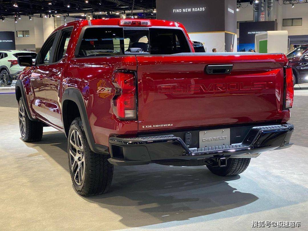 雪佛兰“皮卡”标杆，尺寸媲美福特猛禽，2.7T+10AT+四驱，霸气_搜狐汽车_搜狐网