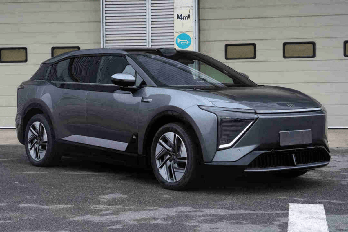 三款新势力新车信息曝光！极氪X无把手车门，高合HiPhiY价格下探_搜狐汽车_搜狐网