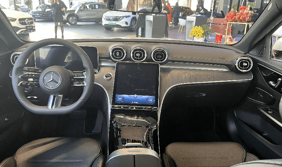 30万元买奔驰C级，动力才是最大的槽点？到店实拍奔驰C级_搜狐汽车_搜狐网