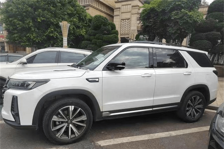 换装爱信8AT变速箱，2023款长安CS95到店实拍，前脸大变样_搜狐汽车_搜狐网