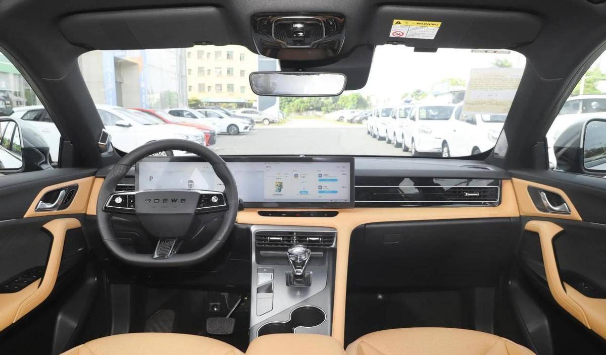 选“鸡头”还是“凤尾”？第三代荣威RX5对比奥迪Q2L_搜狐汽车_搜狐网