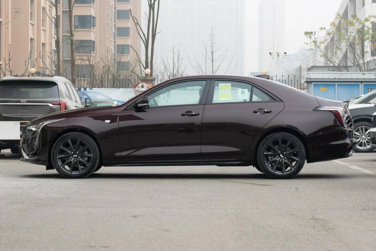 年轻人的第一台豪华车？2.0T爆237马力，6.9秒破百，凯迪拉克CT4_搜狐汽车_搜狐网